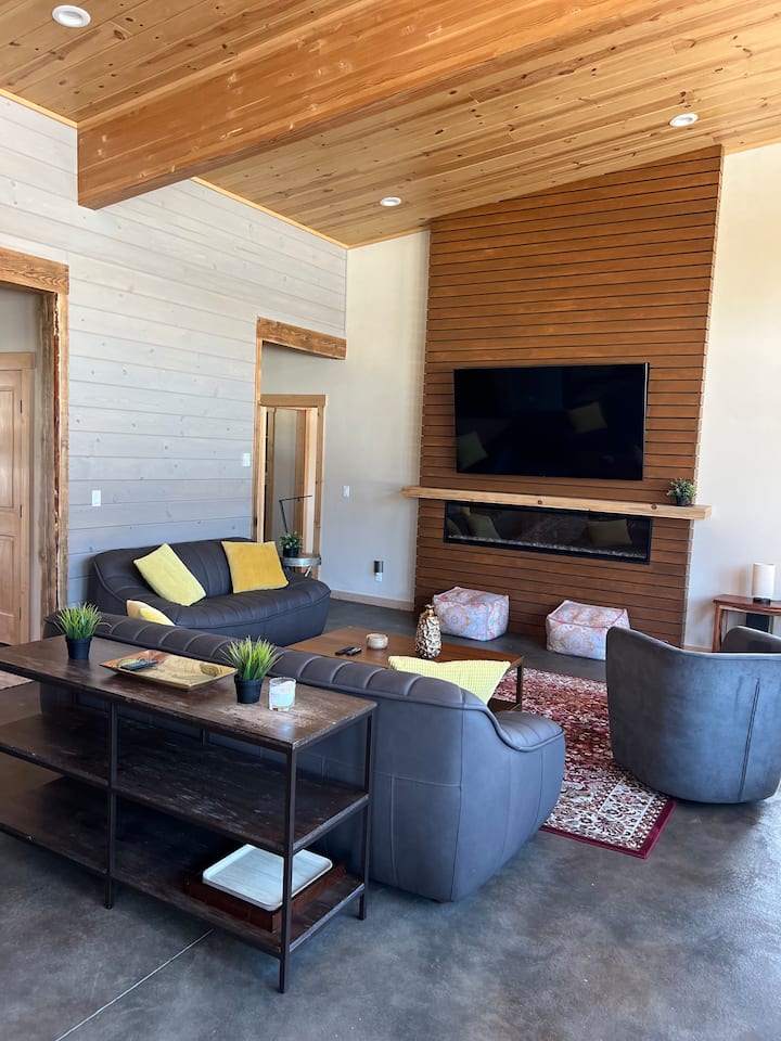 3br Mountain Home On Methow Trail Bike Pool River - Winthrop, WA
