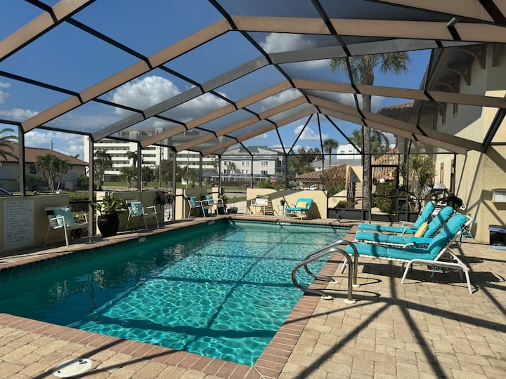 Walkable Waterfront Condo In Punta Gorda - Punta Gorda, FL
