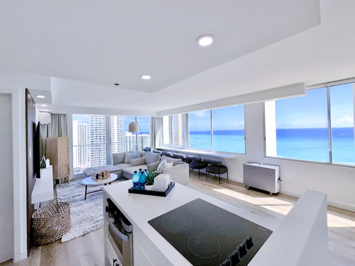 Top Fl-grand Ocean View Suite-waikiki Beach - Honolulu, HI