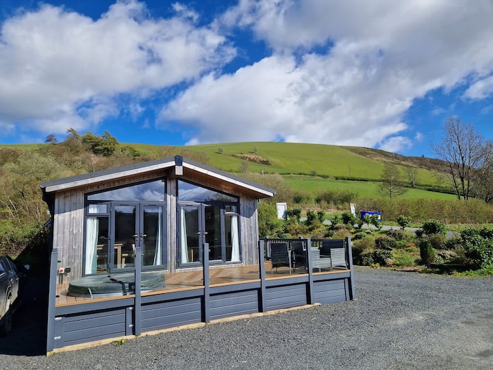 Sycamore Lodge - Wales