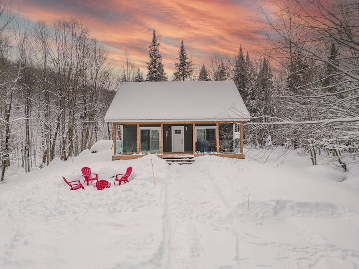 Chalet En Plein Nature, Près D'un Lac - Laurentides