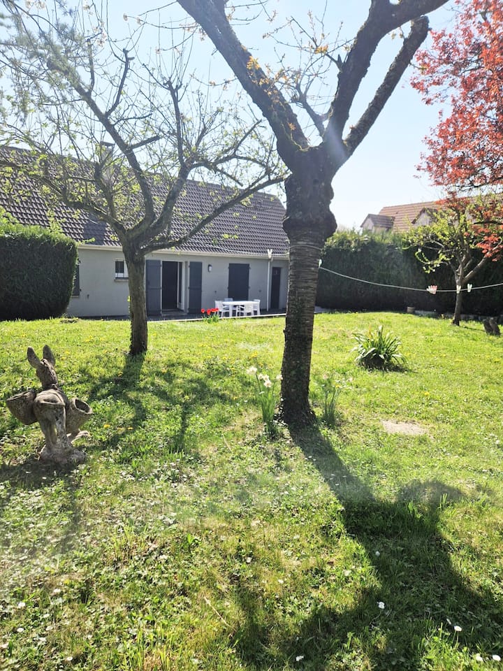 Maison 5 Lits à 7 Km De Chartres Et Parking - Eure-et-Loir