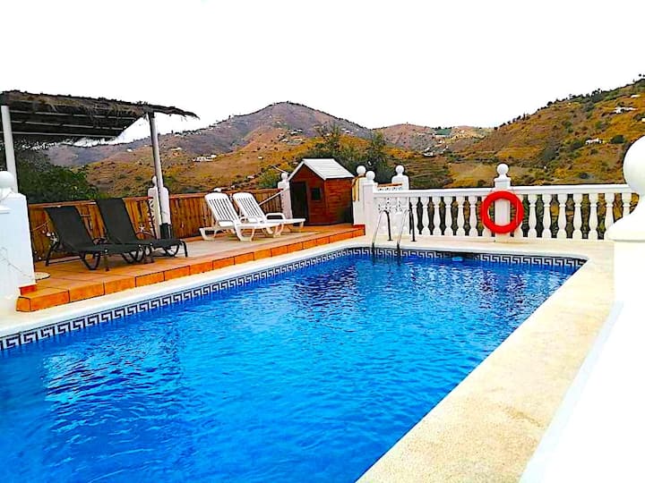 Bonita Casa A 15 Minutos Del Mar - Torrox