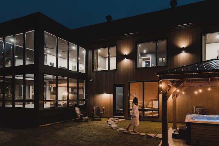 Chalet Luxueux Le Mökki   -Spa-sauna-golf-ski - Sainte-Agathe-des-Monts