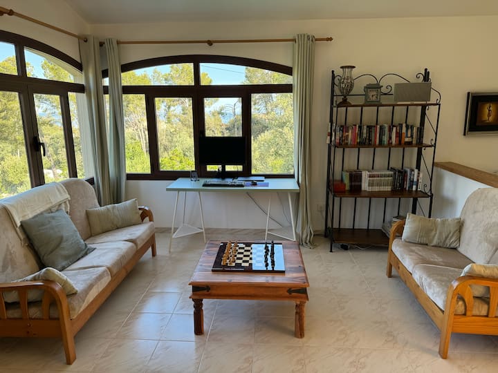 Tranquil Mallorca Villa
 Seaside Getaway With Pool - Deià
