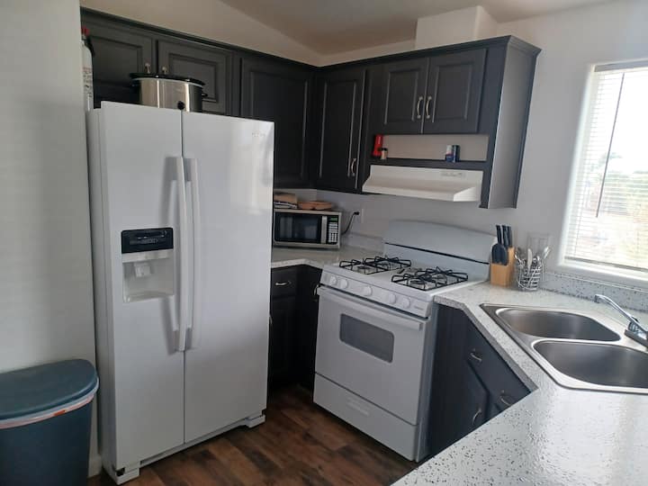 Vacation/work Cute Cottage $1498 - Bullhead City, AZ