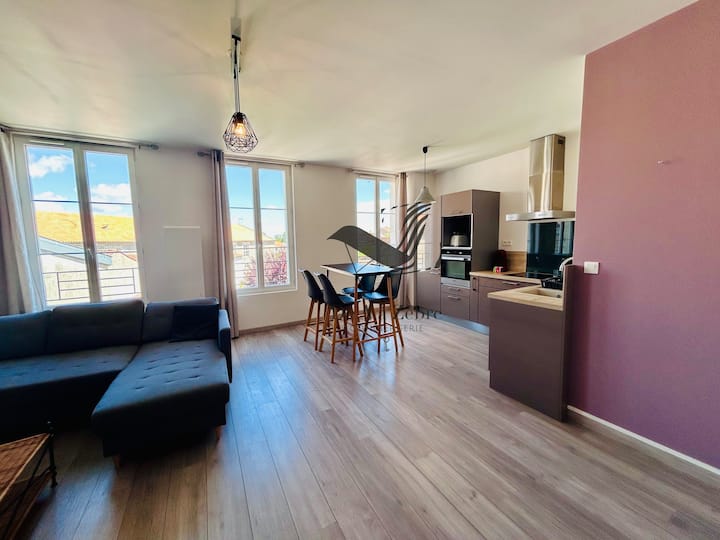 République 7 - Plein Centre-ville & Proche Thermes - Rochefort, France