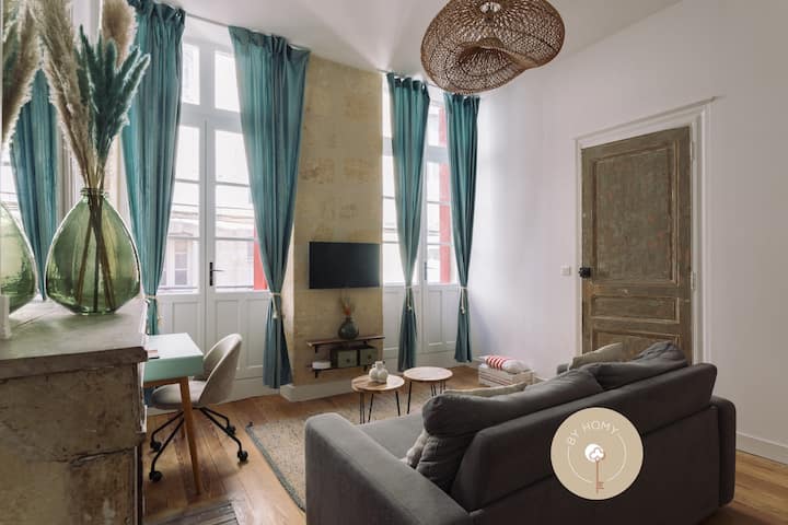 Appartement Avec Terrasse, Centre Historique - Matmut Atlantique, Bordeaux