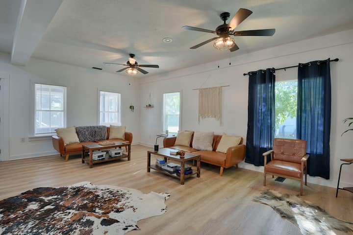 Modern Farmhouse Renovated 2023 - Alexandria Bay, NY