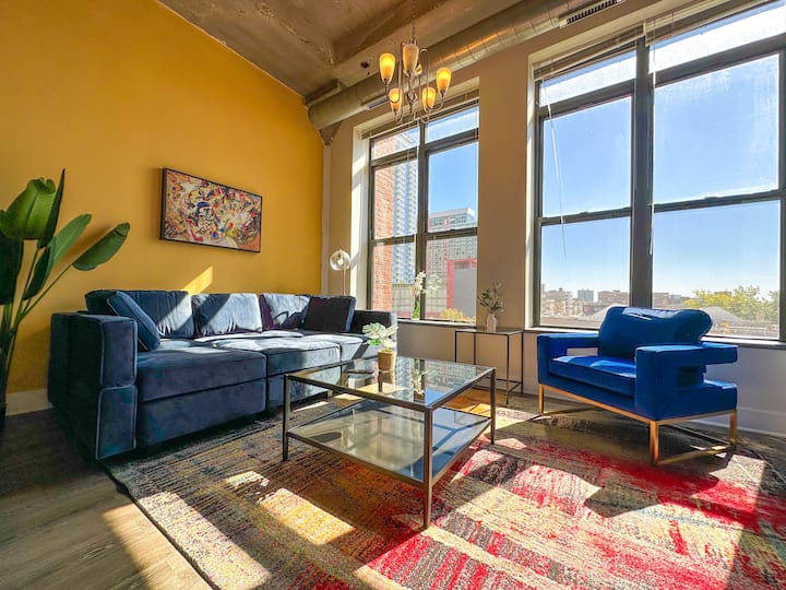 Spacious 2br Group Stay Near Mccormick & Wintrust - Chicago, IL