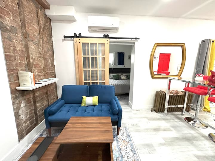 #1rbk -  Private 1br Yard 10min Nyc Walk To Bar Ea - Brooklyn, NY