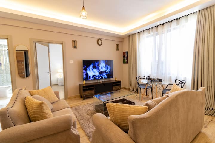 Skyline 1br Westlands | Rooftop Pool, Gym, 65” Tv - Kenya