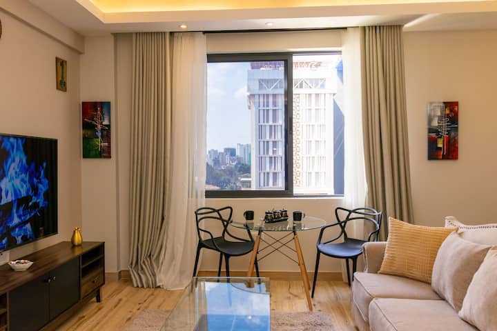 65-inch Tv, 1br In Westlands, W/pool, Gym & Dryer - Nairobi