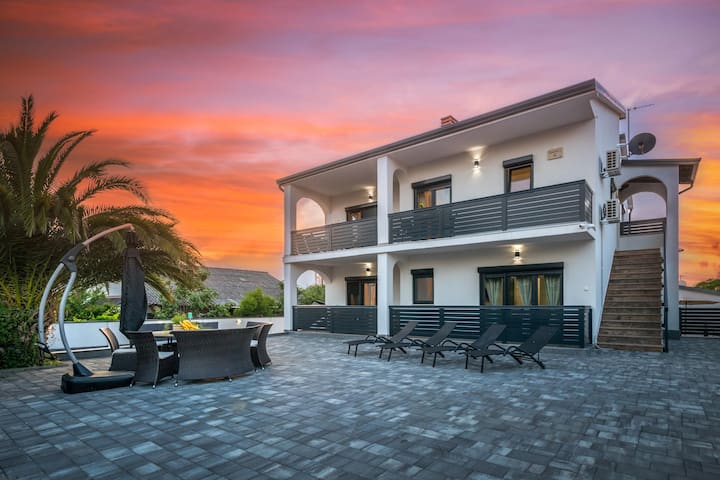 Villa Lili Apt 1 Near The Beach - Poreč