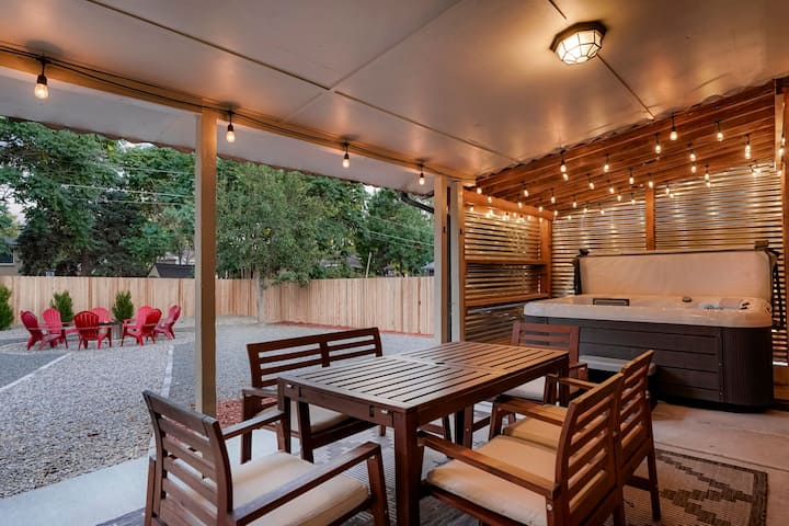 Central Gem ~ Backyard Oasis W/ Hot Tub & Firepit - Arvada, CO