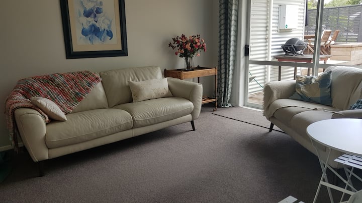 Opaki Lifestyle - 2 Bedroom Private Suite - Masterton