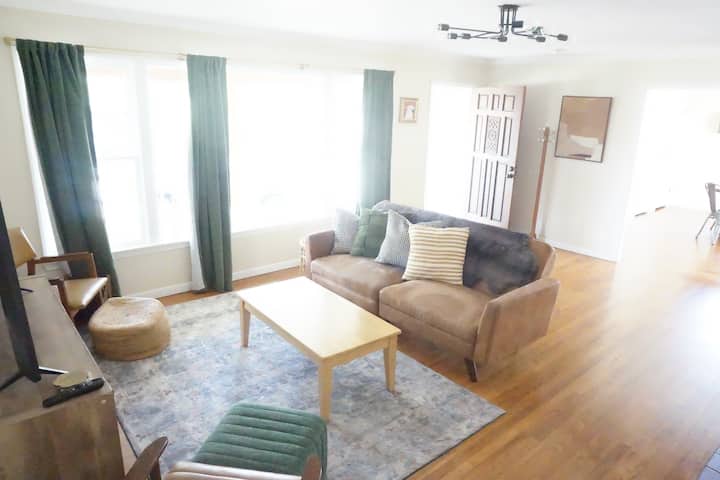 Royal Oaks Cottage W/ Direct Park Access - Shasta, CA