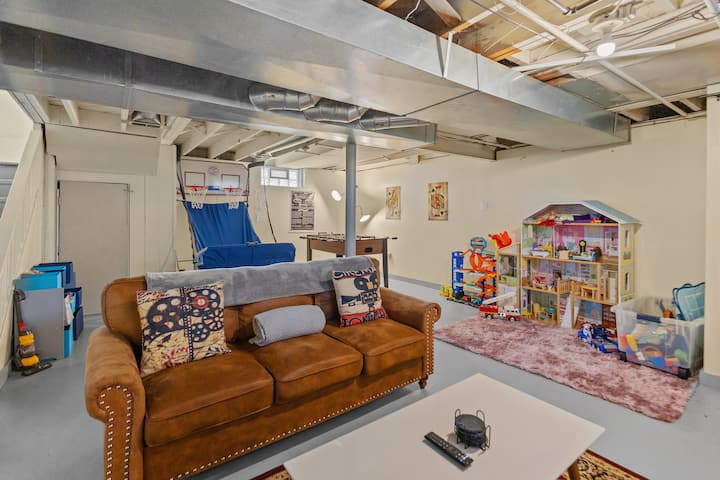 Game House In Royal Oak W/tiki Hut *Dog Friendly* - Birmingham, MI