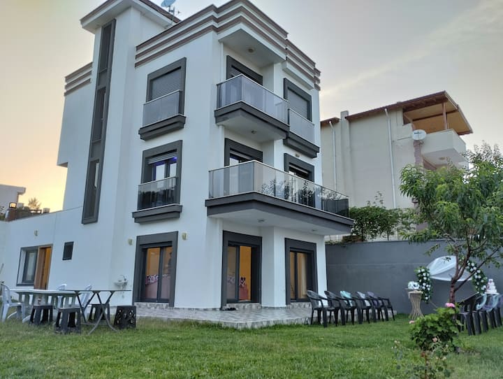 Tatil Ve öZel Günler Için Denize 350 Mt 4+2 Villa! - Seferihisar