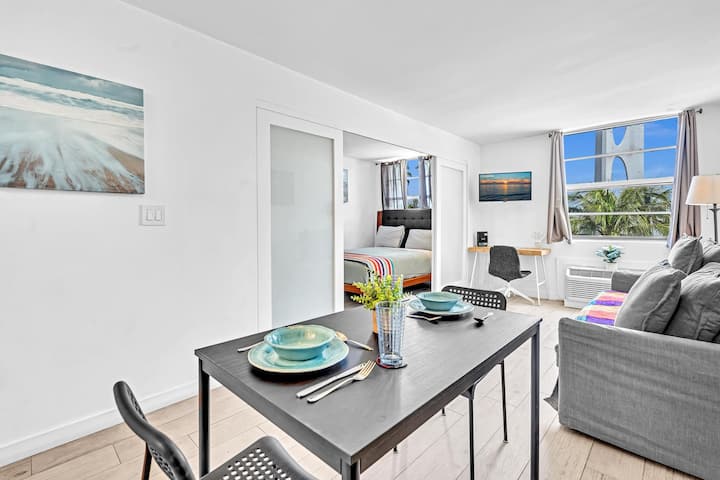Deluxe Modern 1 Bedroom In South Beach - Miami Beach, FL