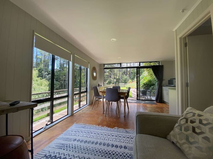 The Shepherds Hut - Rural Life Close To The City - Tauranga