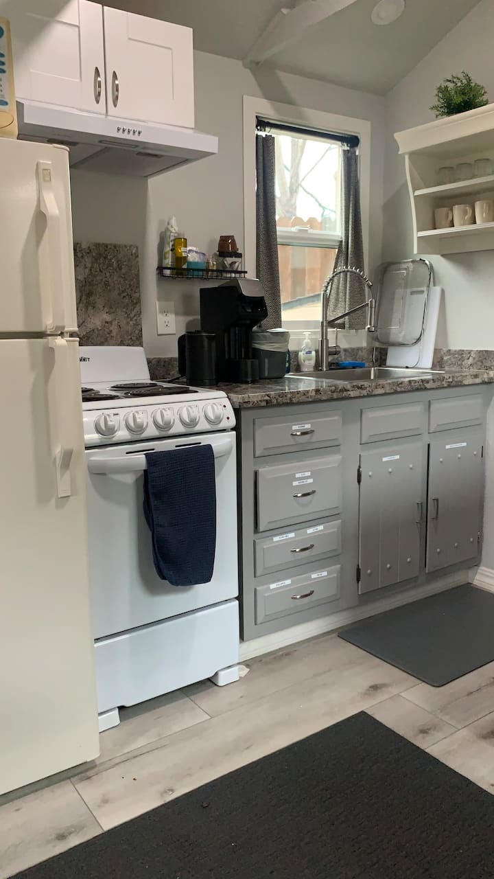 Lovely Studio Cottage - Berkeley, CA
