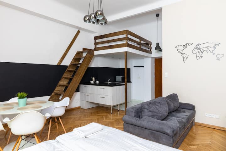 4 People Apartament With Mezzanine - Krakow