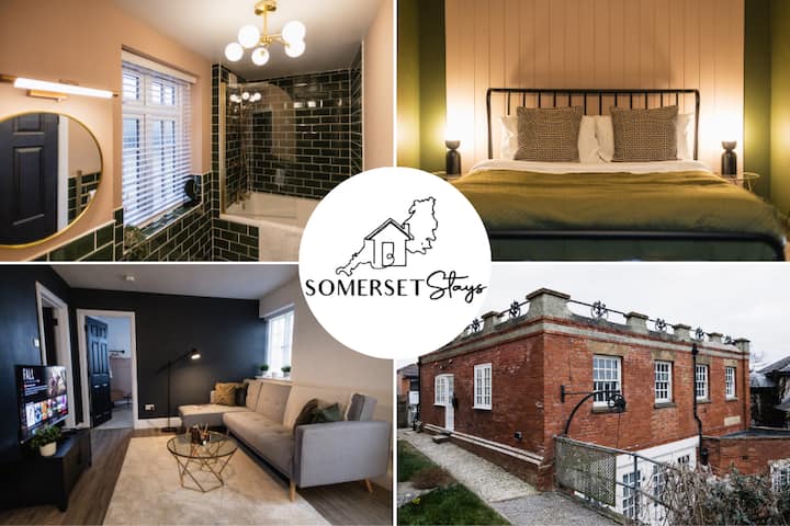 Gorgeous 3 Bed | Central Modern Parking | King Bed - Yeovil