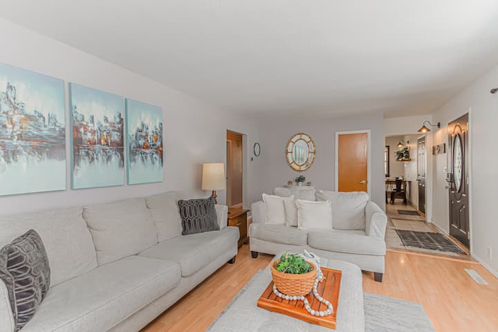 3 Min To Ndsu I King I Pet Friendly I Pack'n Play - 法哥