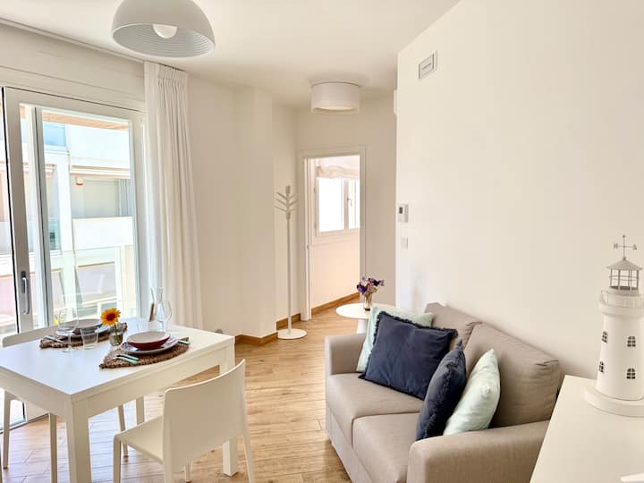 Apartment In Front Of The Beach - Alghero