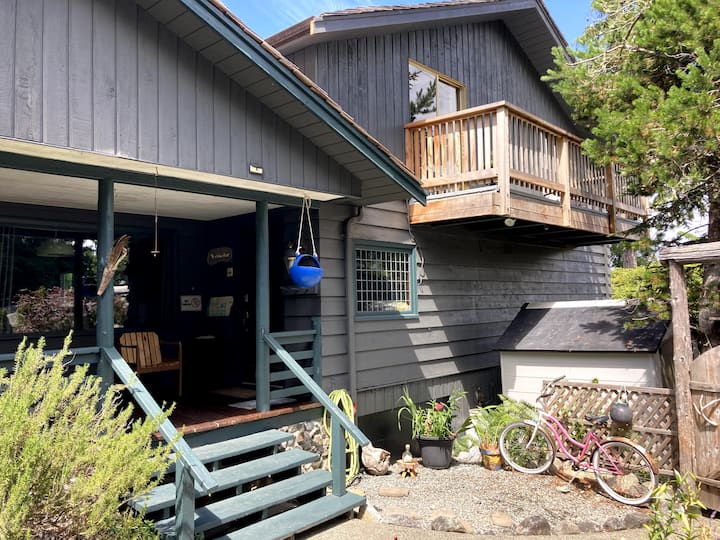 Sunrise House - Tofino