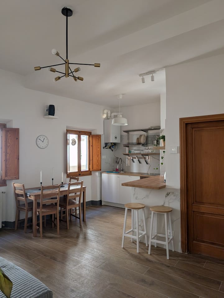 Apt. Just Renew In The Hearth Of Florence - Florencia, Italia