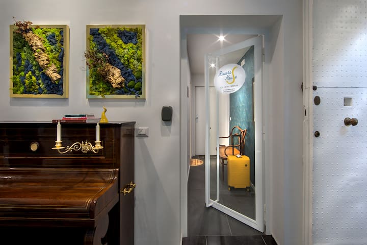 Rivieras House: Central Appartment "Vesuvio" - Neapel