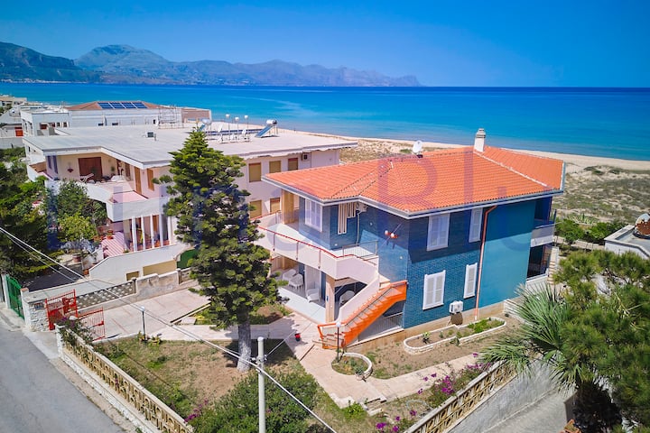 Appartamento Moderno Per 8 Persone Sulla Spiaggia - Alcamo