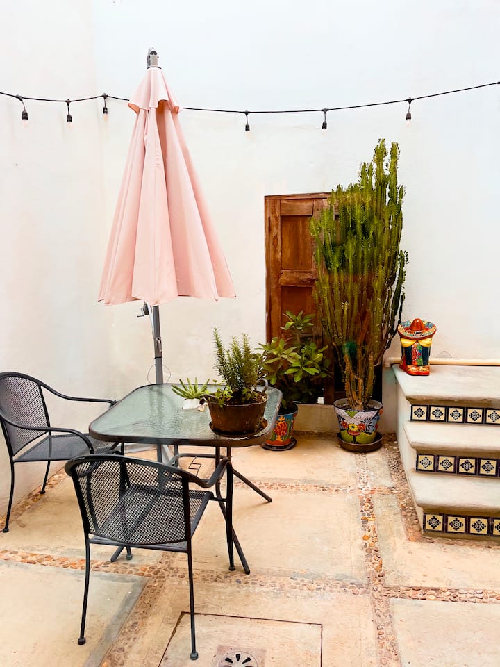 3 Min To Jardin Central I Private Terrace + Patio - San Miguel de Allende
