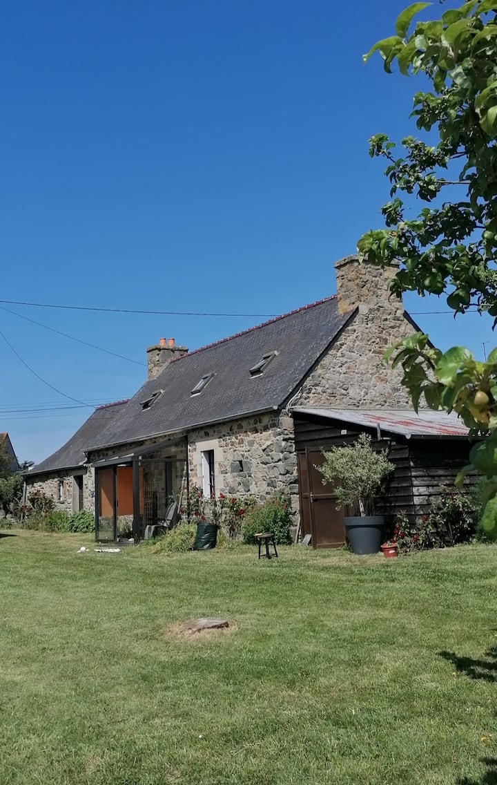 Maison à Plougrescant Proche Mer - Plougrescant