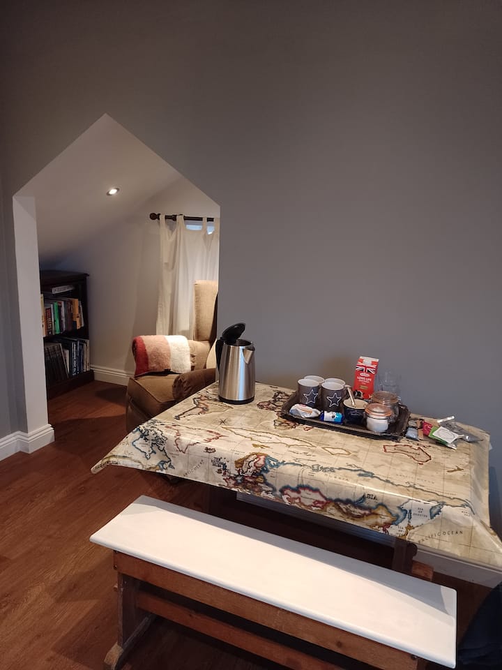 Bishop Road - Space To Relax After A Busy Day - ブリストル
