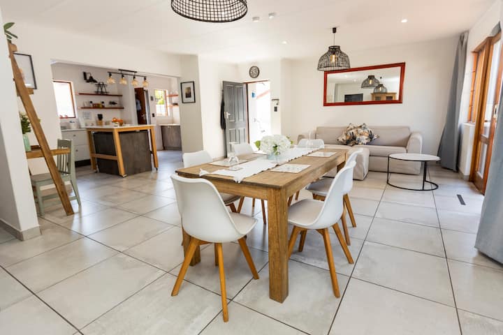 Beautiful 2 Bedroom House - Pretoria, South Africa
