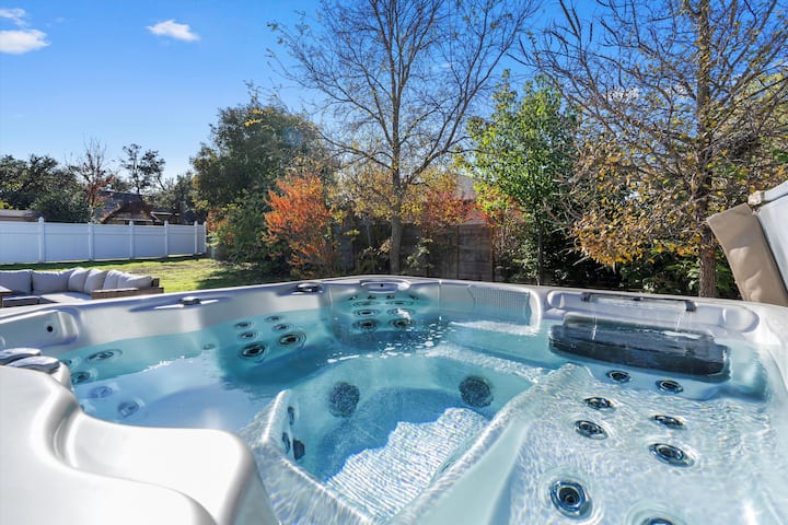 Updated 4bdr King Mstr Private Hot Tub! - Georgetown, TX