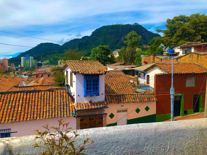 Casa En La Candelaria Con Increible Vista Y Balcón - Bogota