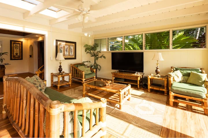 Island Paradise Living Next To Beach! - Kailua, HI