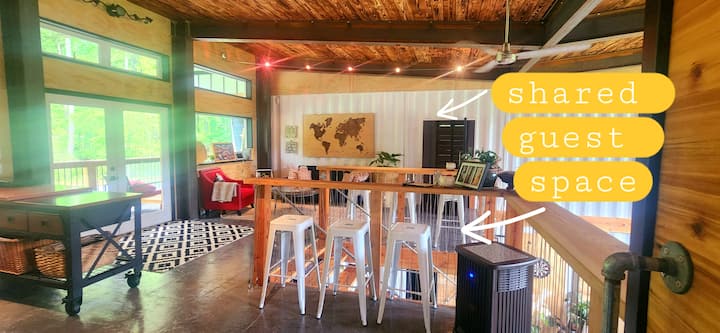 Black Box B & B - Lake Cowichan