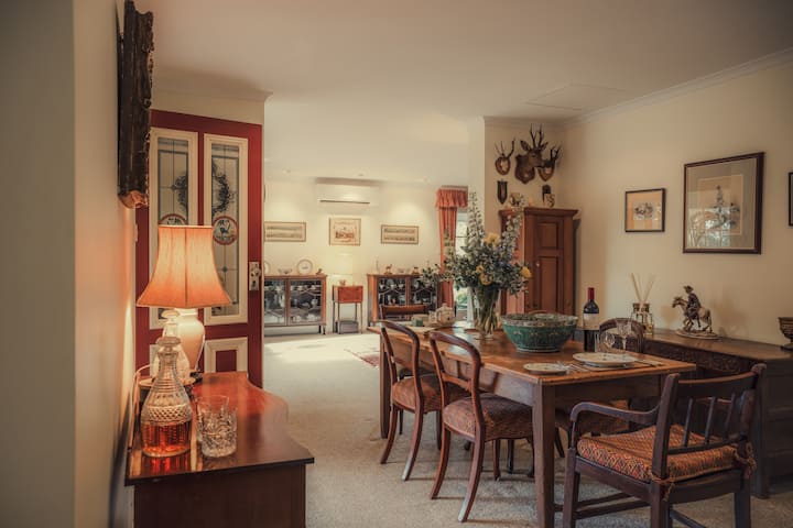 Koolyangarra Cottage Outdoor Spa Adelaide Hills - Stirling SA, Australia