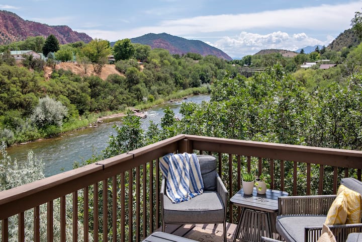 Riverside W/patio + Views - Glenwood Springs, CO