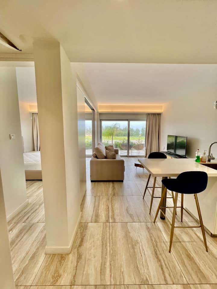 1bedroom Apartment Ground Floor On Green Bay Beach - Fig Tree
