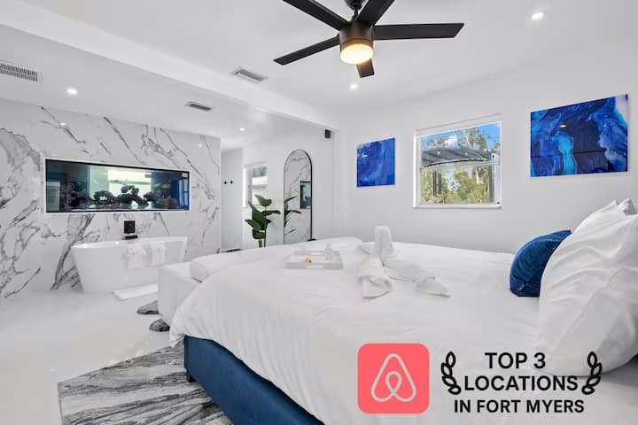 Luxury Waterfront Pool Home + Playground & Firepit - Fort Myers, FL