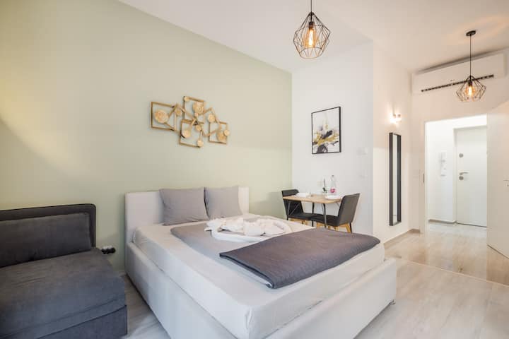 Elisabeth Residence Green With Parking - Budapest