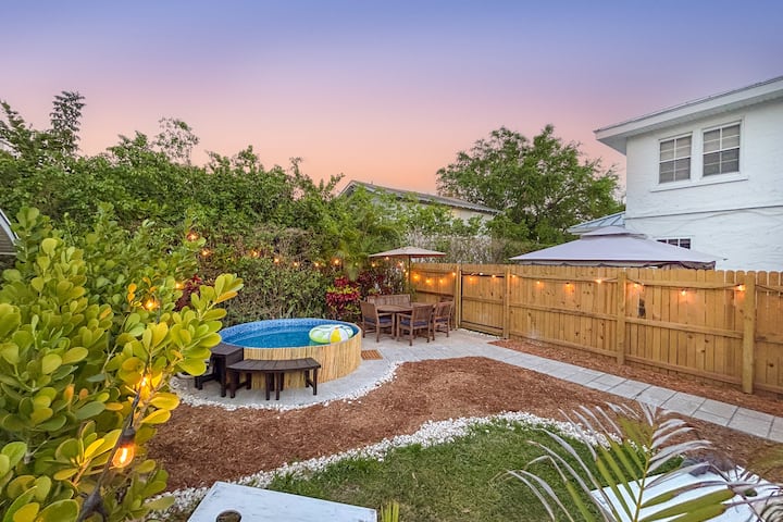 Intercoastal Retreat, 1mi Beach, Pool - West Palm Beach, FL