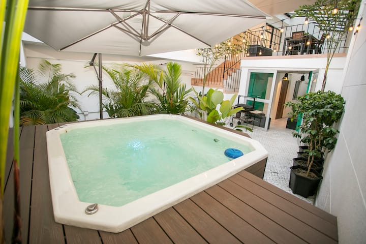 Large House/private Jacuzzi/ Laureles Ideal Groups - 메데인