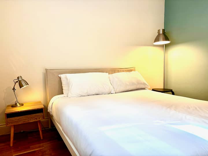 Glen Tarvis: Modern And Convenient Flat W Parking - Oxford